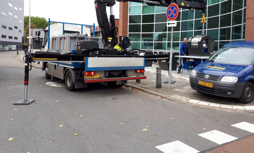 Hoe de ondergrondse perscontainer wordt onderhouden - Sidcon