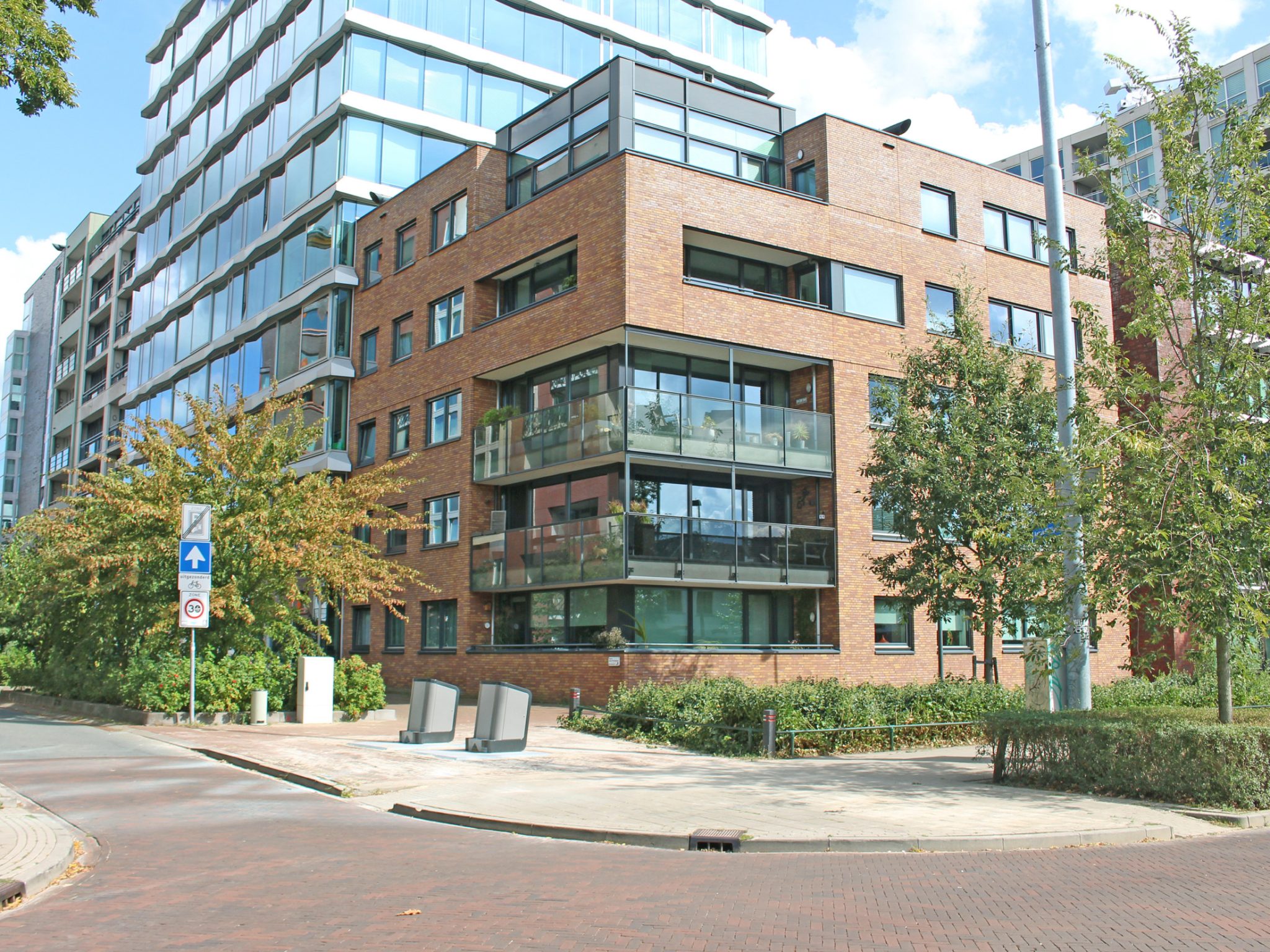 Afvalinzameling bij hoogbouw - Sidcon